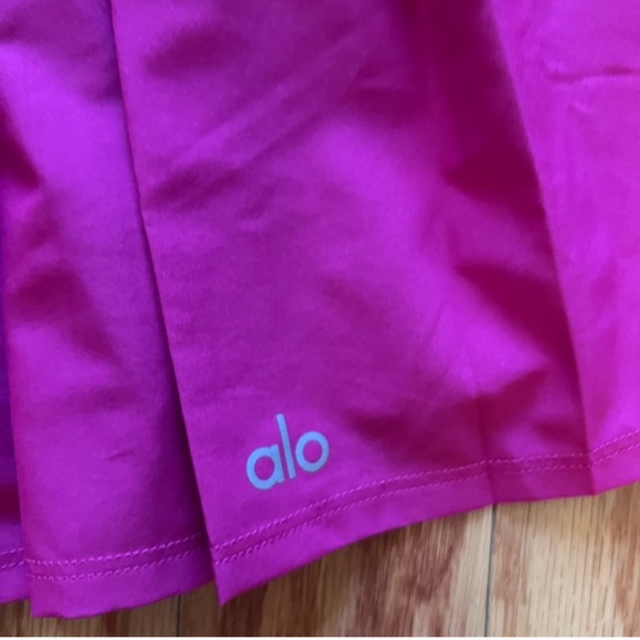 ALO Yoga | Skirts | Alo Tennis Skirt | Poshmark